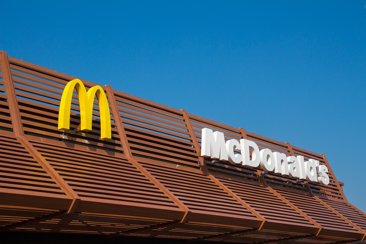 Teen suspect surrenders in fatal shooting of McDonald's employee in ...