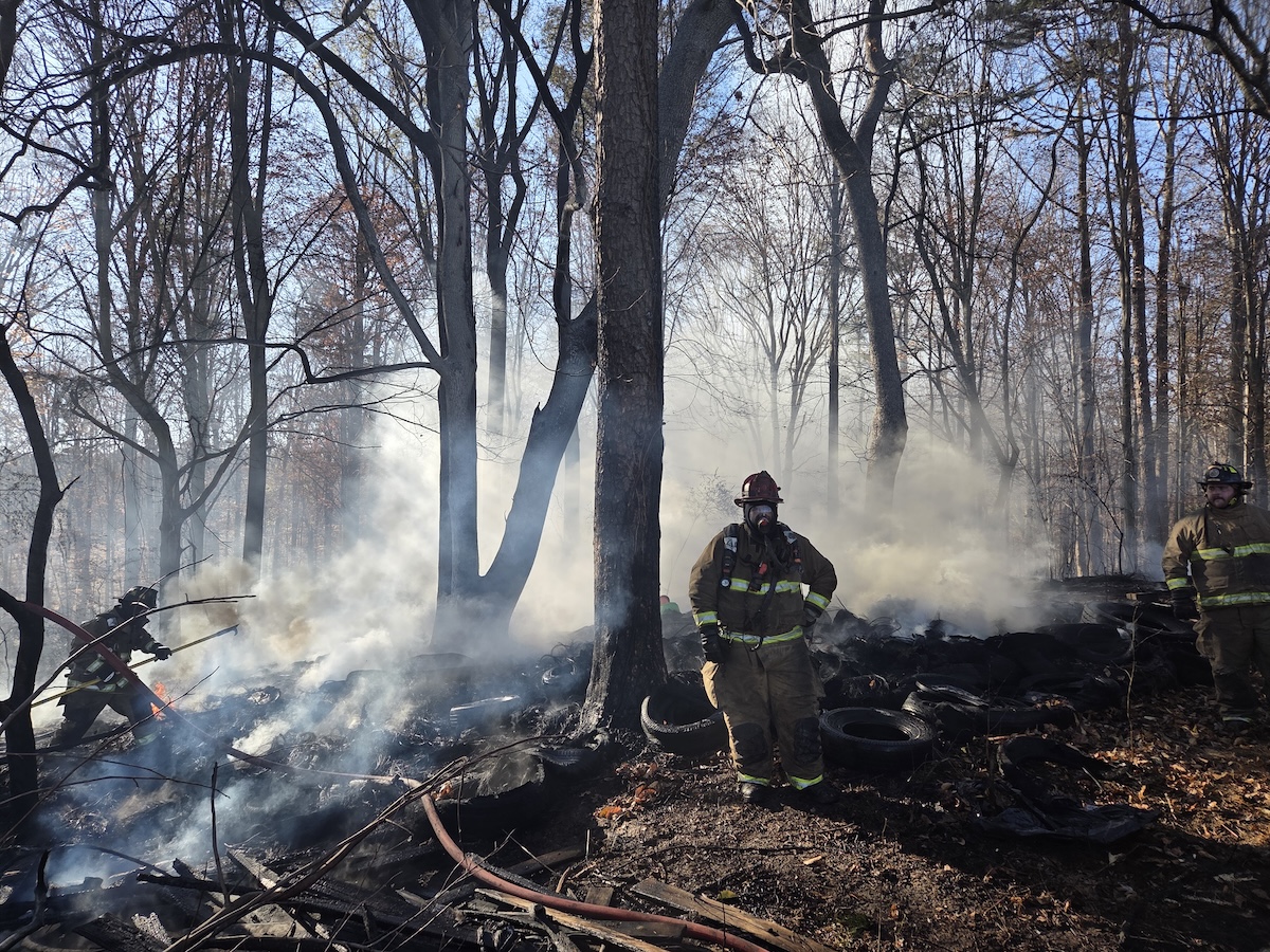 Brush fire that sent smoke for miles also burned mobile home, injured ...